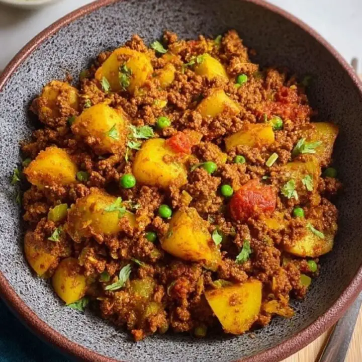 Aloo Keema (Ground Meat with Potatoes) - Cooking Leader