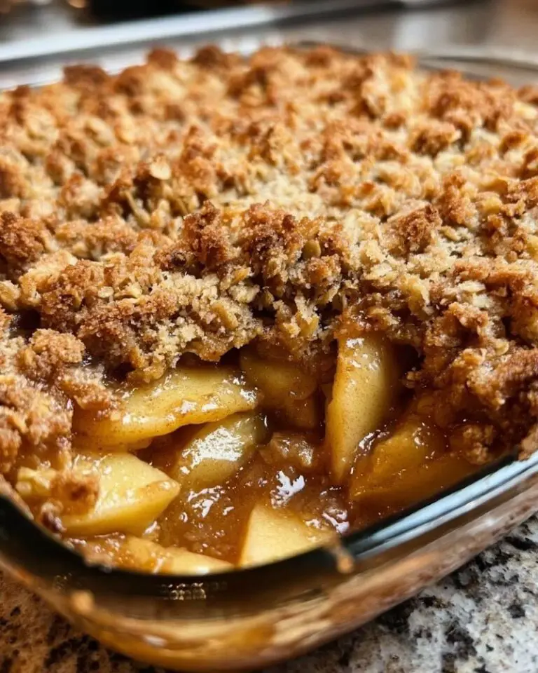 Old Fashioned Apple Crisp - Cooking Leader