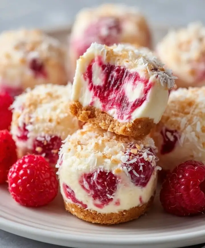 Raspberry Cream Cheese Bites - Cooking Leader