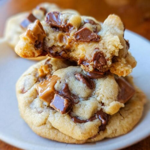 Decadent Snickers Chocolate Chip Cookies - Cooking Leader